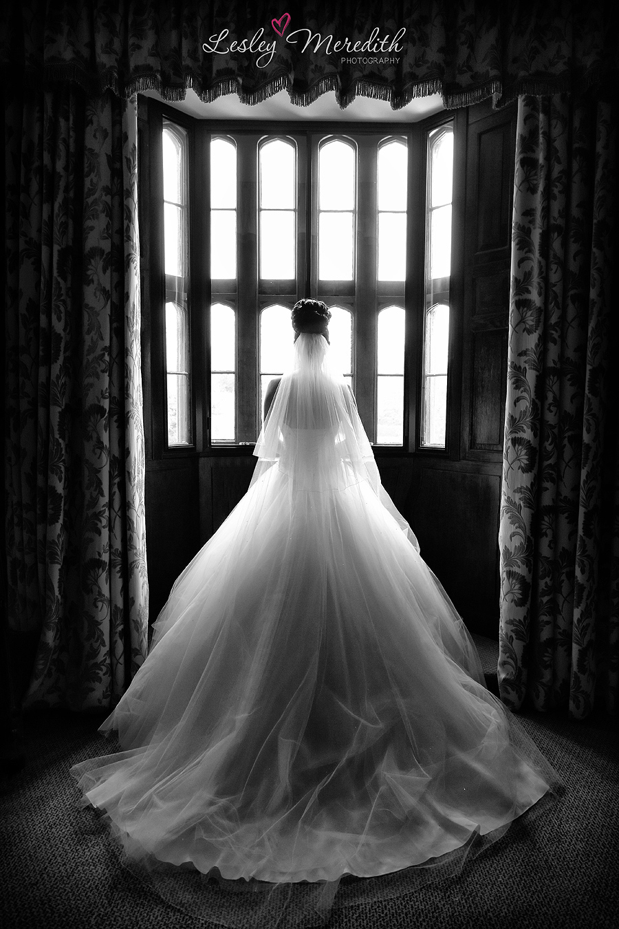 Nikki & Chris Rowton castle - Lesley Meredith Wedding Photography