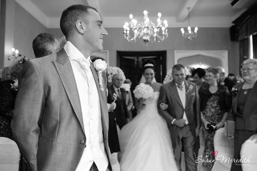 Nikki & Chris Rowton castle - Lesley Meredith Wedding Photography